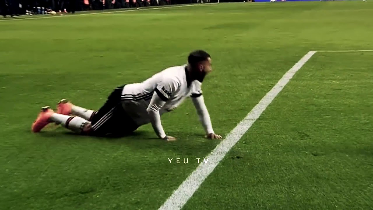 Ricardo Quaresma vs Fenerbahçe - YouTube