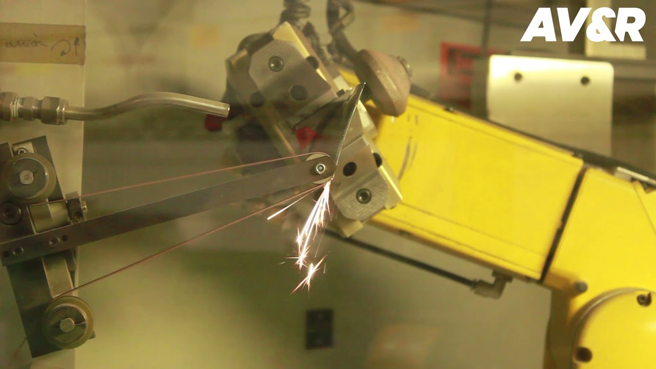 Adaptive Weld Blending by AV&R - YouTube