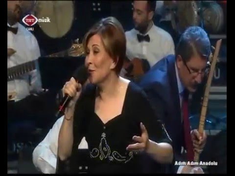 Emine Koç - Evlerinin Önü Yaldız Piyade