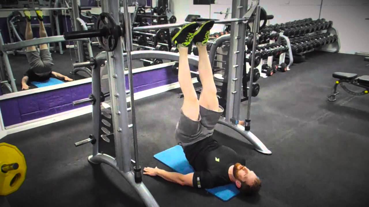 Smith Machine Hip Raises - YouTube