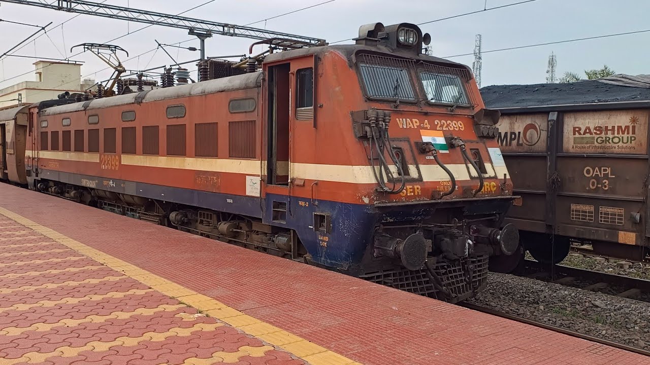 [ 30 in 1 ] Back To Back Indian Railways Train Crossing in Railstation ...