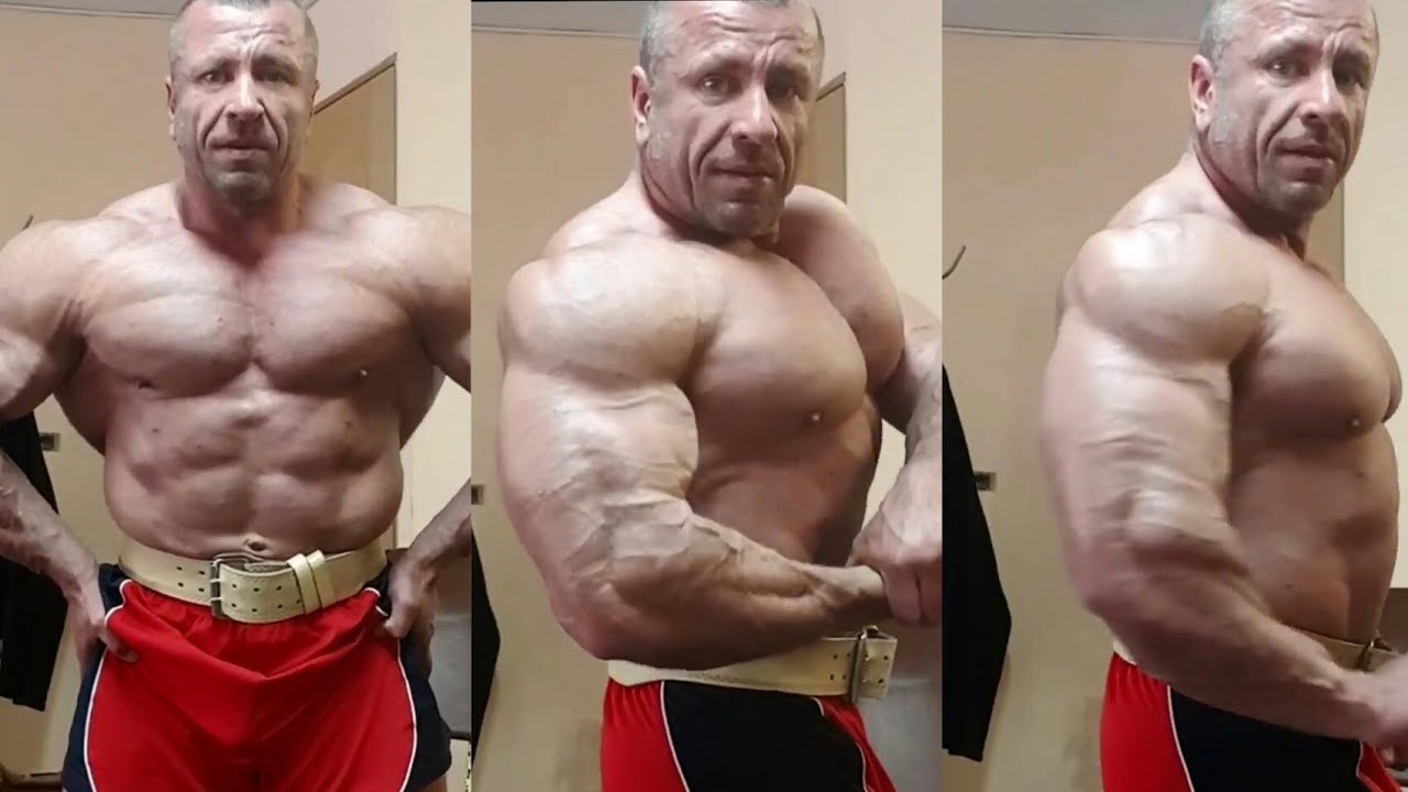 Huge Bodybuilder Muscle Daddy Flexing - YouTube