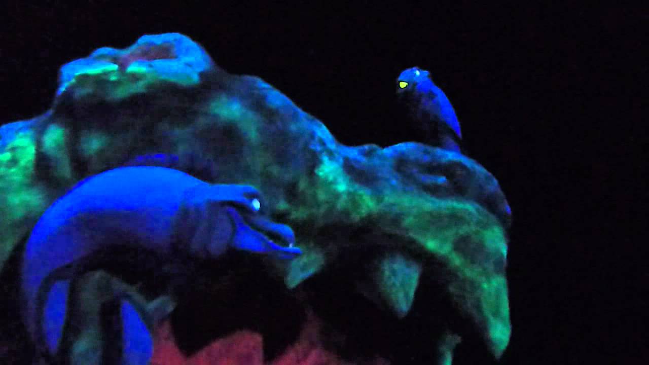 The Little Mermaid - Ariel's Undersea Adventure at Disneyland - YouTube
