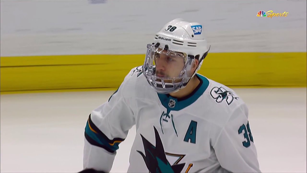 Mario Ferraro loses THREE TEETH, only misses ONE game - YouTube