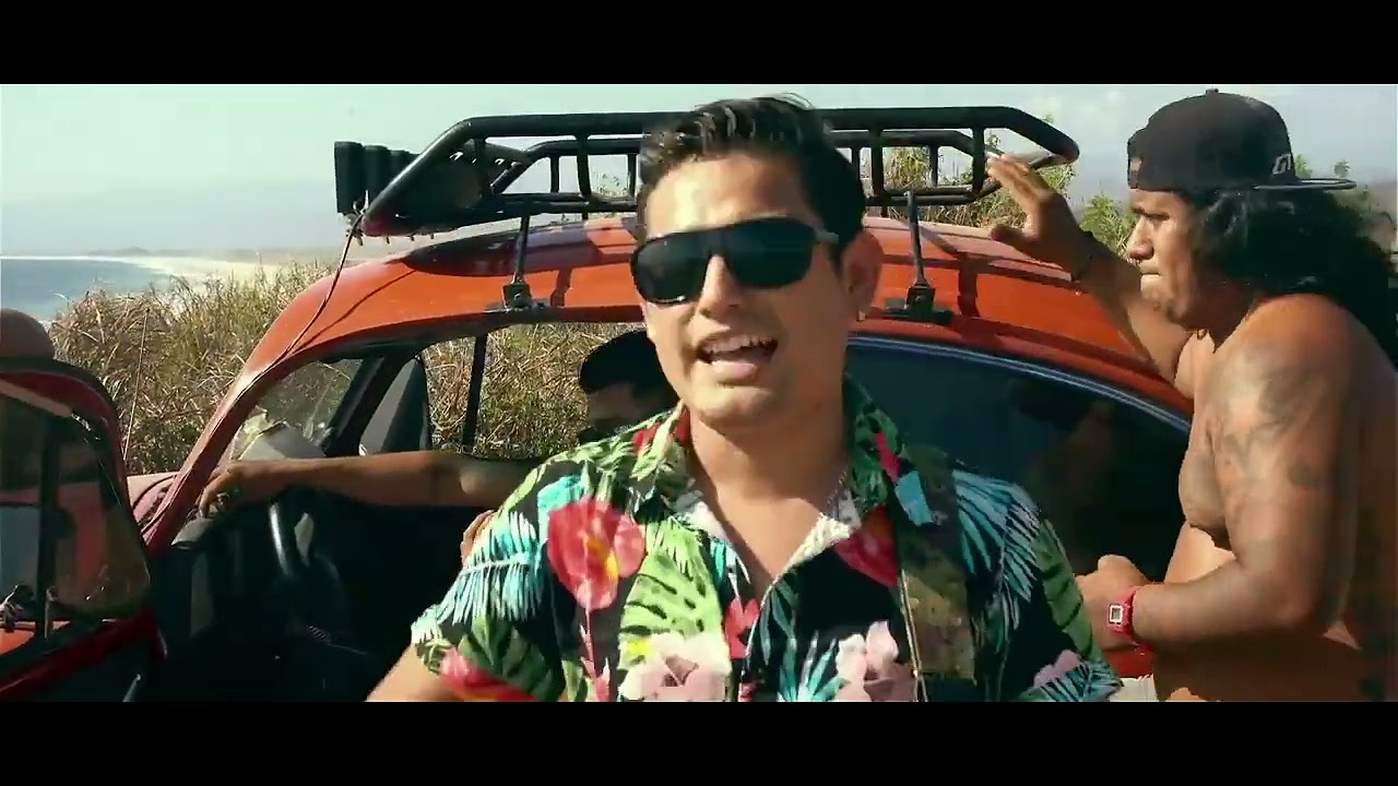 Los Lara Fumando Mota Video Oficial - YouTube