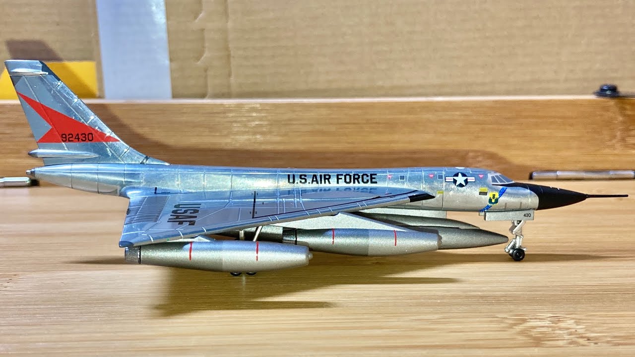 Unboxing Herpa Convair B-58A Hustler 43rd BW Carswell AFB ヘルパ 1/200コンベア ...