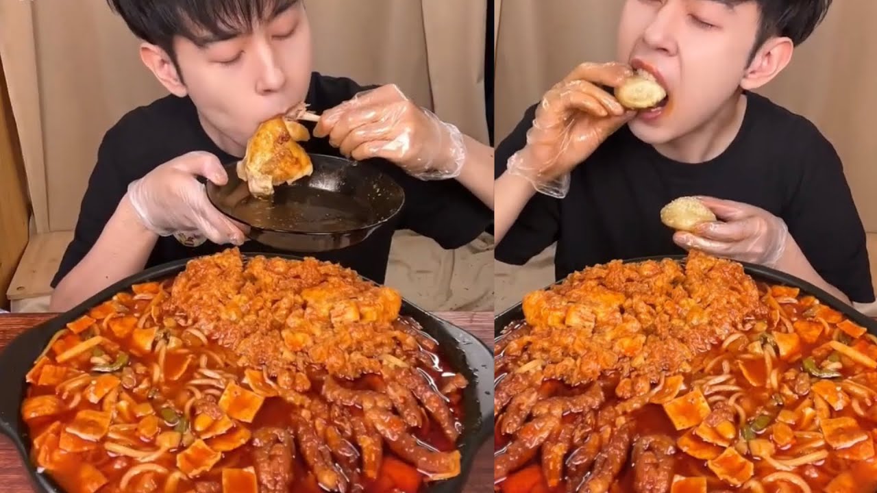 MUKBANG|FOOD|EAT|ASMR|NOODLES|Fried egg chicken feet and snail noodles ...