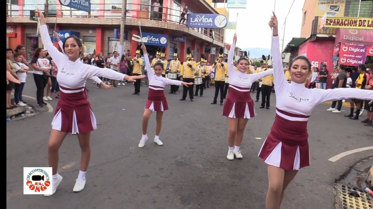 C. E. Católico San José en Desfile de Bandas Musicales, Armenia 2023. Sonsonate, El Salvador ...