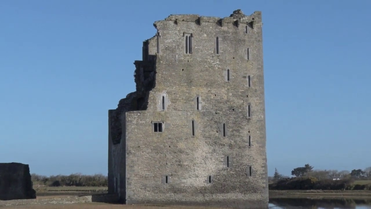 Carrigafoyle Castle and Lislaughtin Abbey Ballylongford Co.Kerry ...