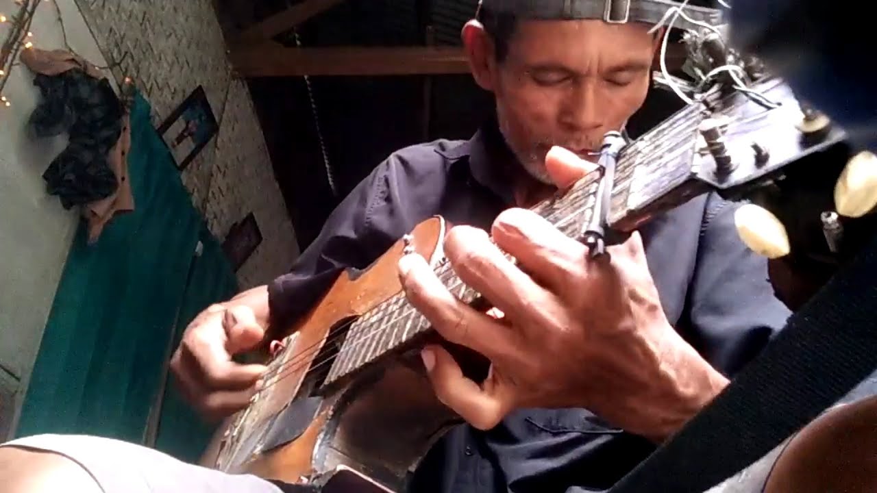 Instrumen Gitar Clasik Pengamen Tua - YouTube