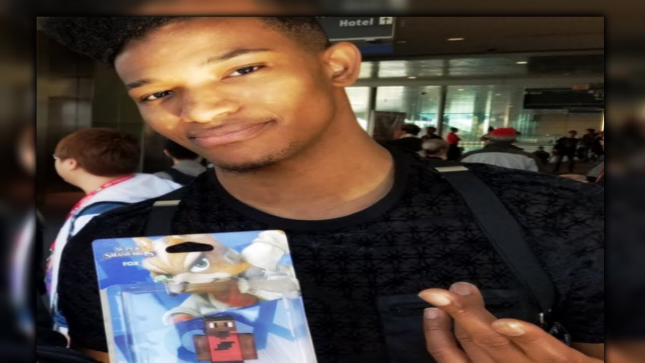 ETIKA TALKS ABOUT GETTING A CUSTOM MINECRAFT AMIIBO | ETIKA STREAM ...