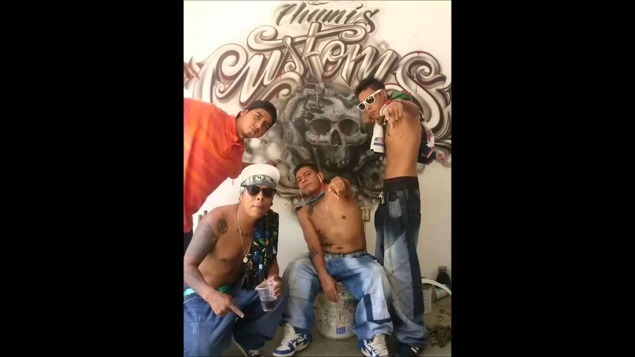 Cascos Cholo loco - YouTube