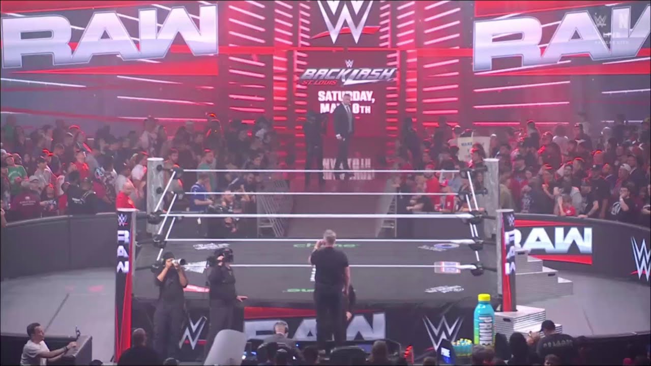 Nick Aldis pacta la lucha Pat McAfee Vs Gunther para WWE Backlash 2025 ...