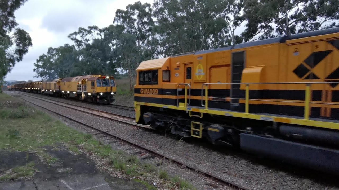Aurizon Grain Train crosses ARTC Railgrinder at Mount Barker Junction ...