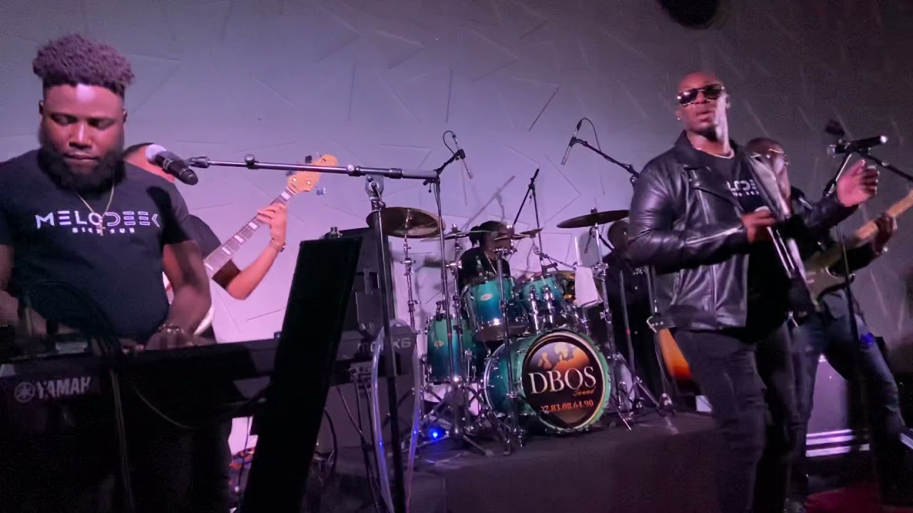 Melodeek live au Salon Malar 31/10/21 #konpa #gouyad #paris #show - YouTube