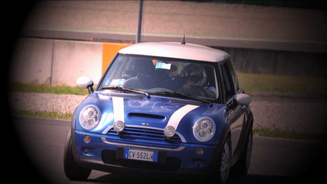 Mini Cooper S r53 2005 Muli.mpg - YouTube