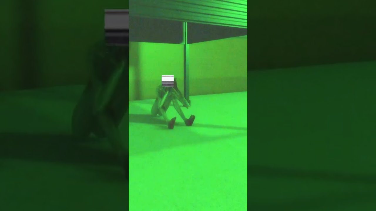 SCP 096 hacked my scramble goggles and killed me in Roblox - YouTube