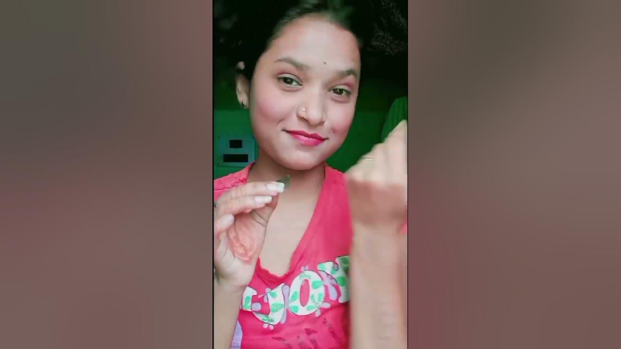 How To Apply False Eyelashes Youtube