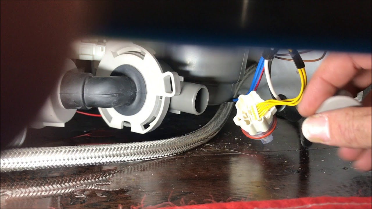 Whirlpool sump plug - YouTube