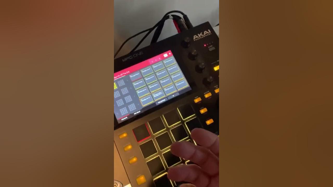 Using Audio Tracks and MIDI Together on MPC One - YouTube