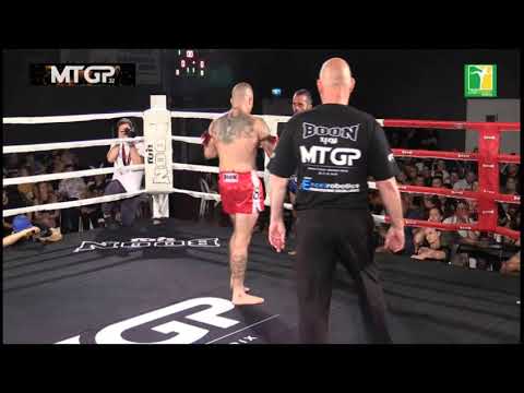 MTGP32 Fight 7 - Tomasso Aloe vs Ben Worsfold - YouTube