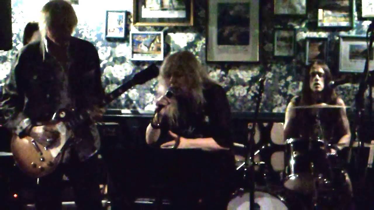 Jenny Darren & the Ladykillers play at Britannia Inn Rowley Regis 06 ...