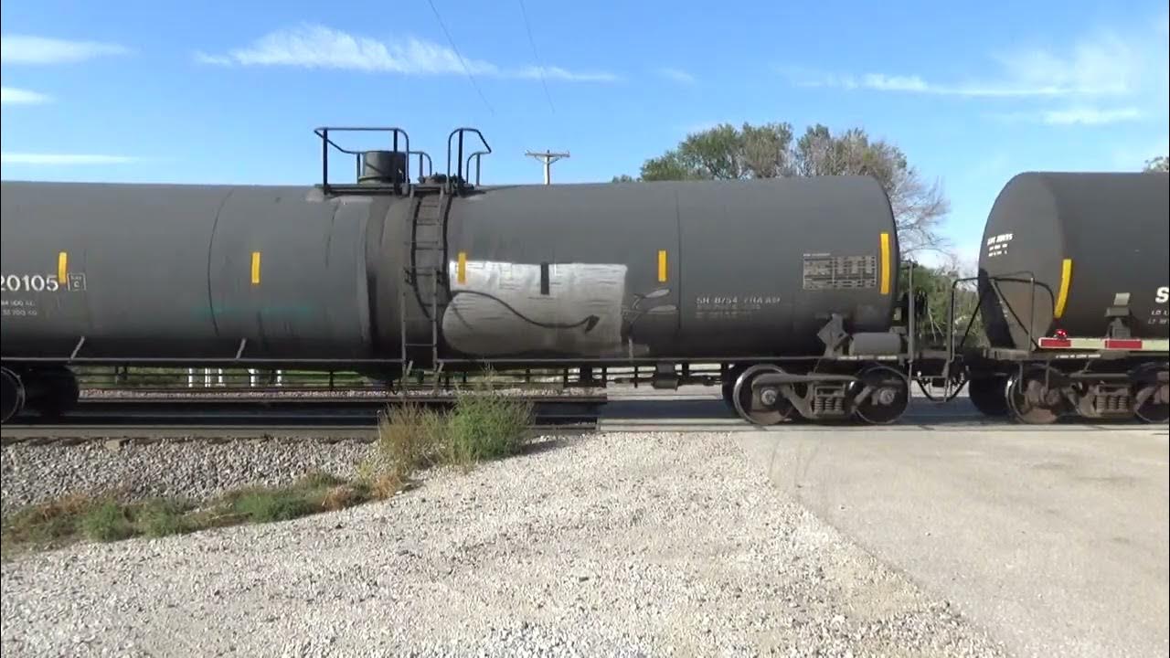 BNSF 4555 with Leslie RS3L leads the H KCKWLM st Pacific Junction, Iowa. - YouTube