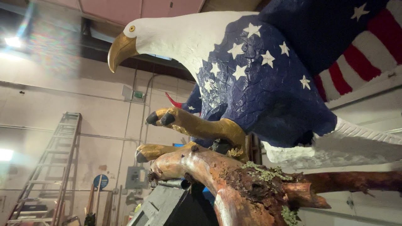 Inside Plymouth's Thanksgiving parade float barn - YouTube