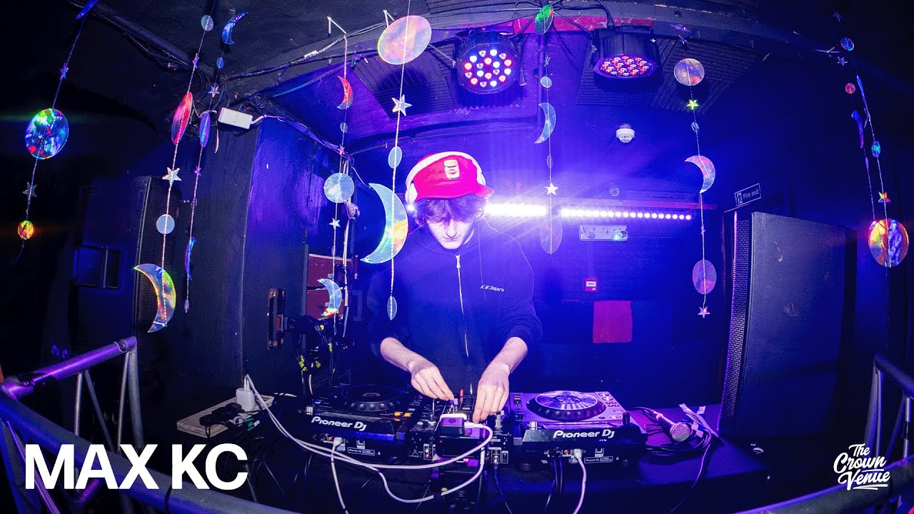 MAX KC | Donk & Tek DJ Set | Spinning Fairy Bass - YouTube