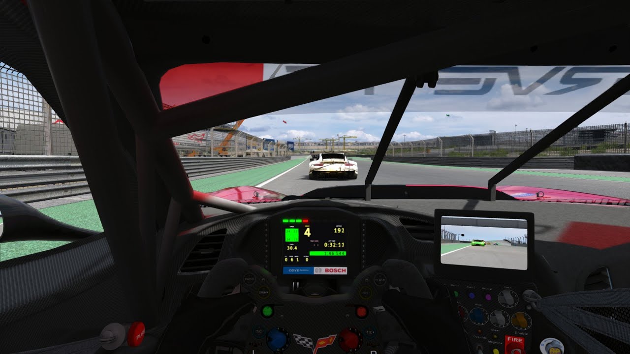 Cayman GT4 Clubsport - Round 3 - Bahrain Outer Loop - YouTube