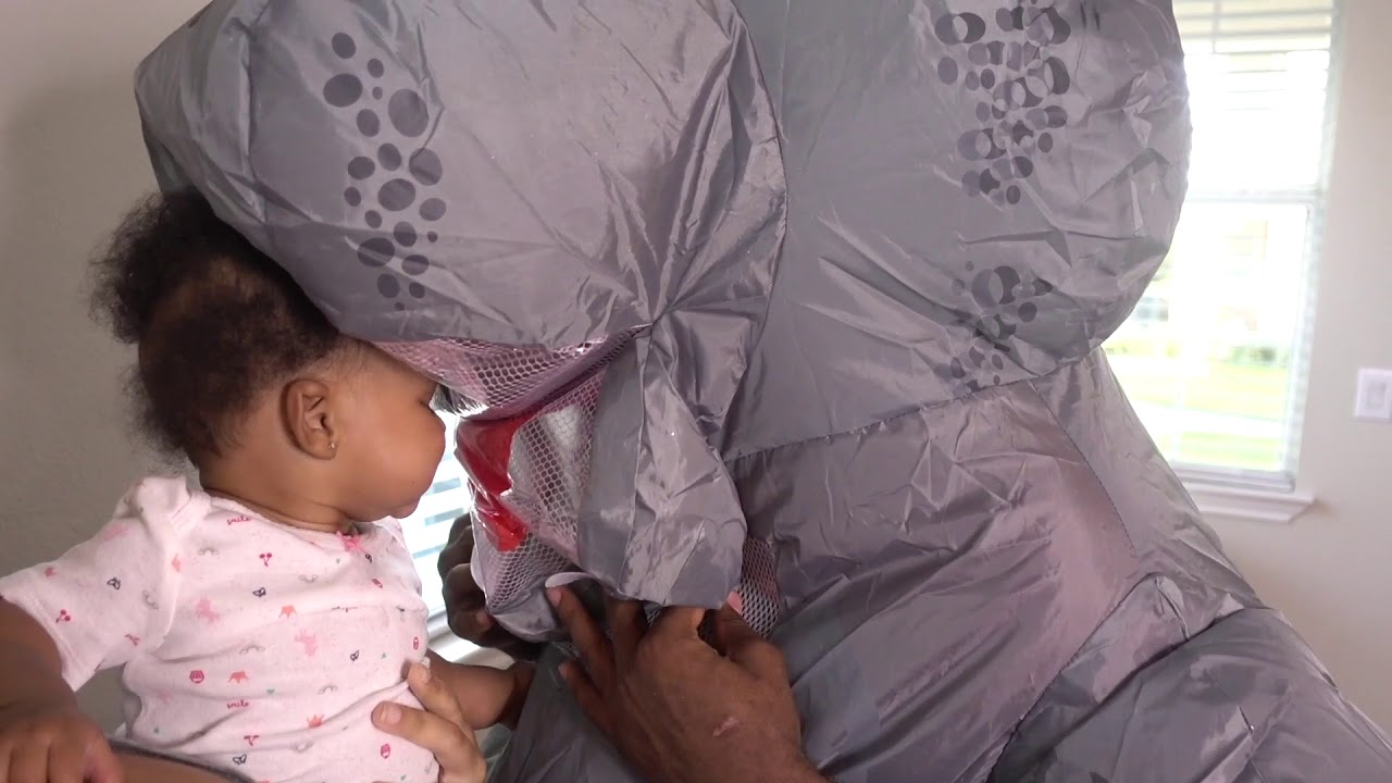 HIPPO SINGS ABC SONG WITH BABY - YouTube