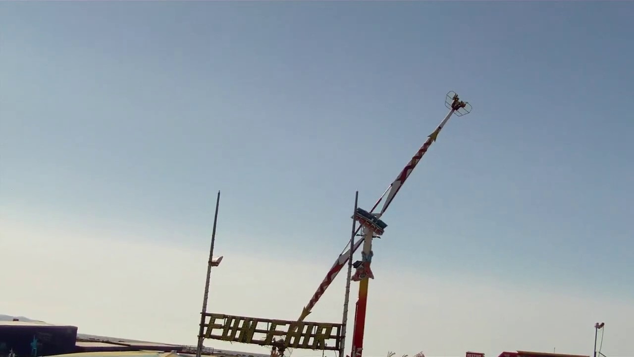 New Speed Buzz ride at Knightlys Funfair In Towyn for 2011 - YouTube