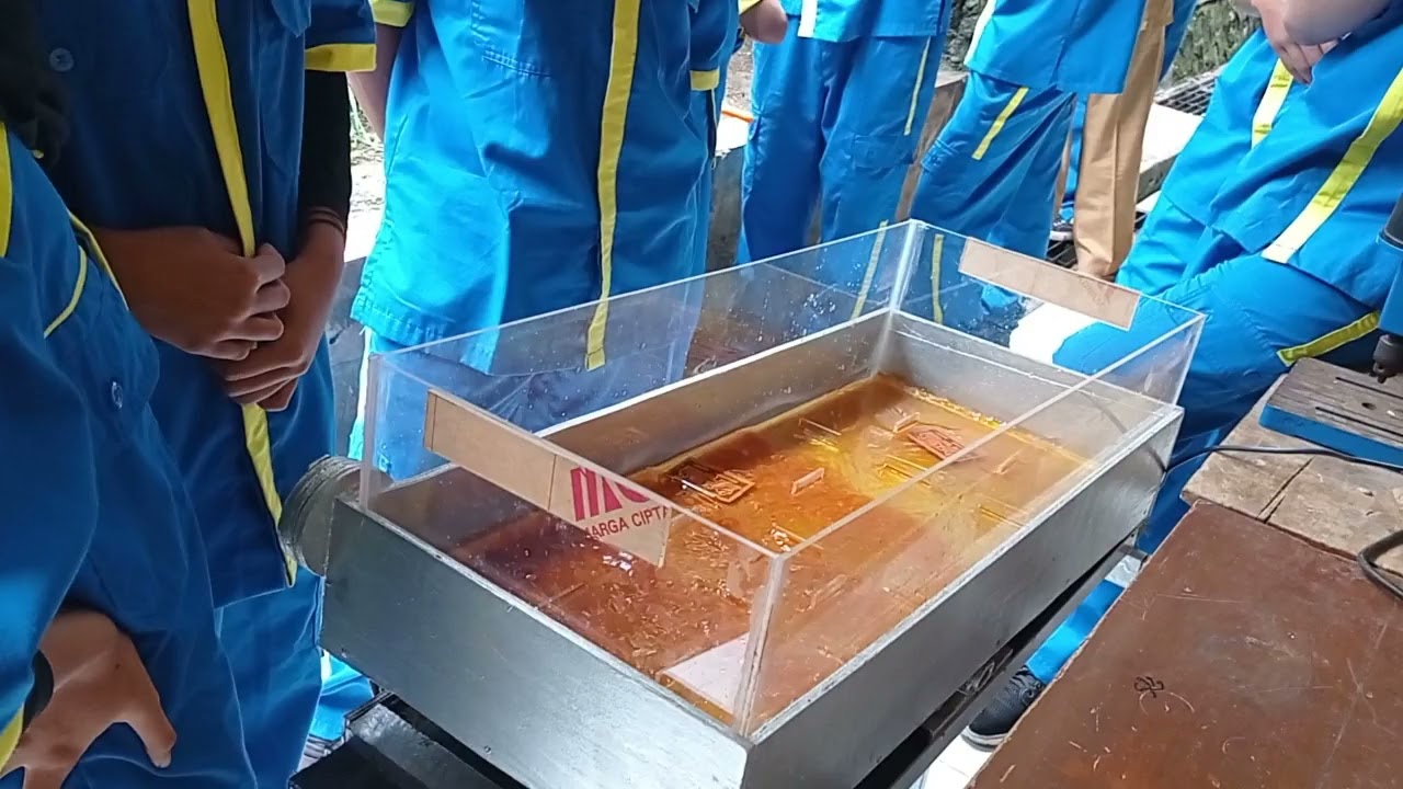 Mesin Pelarut PCB sederhana - YouTube