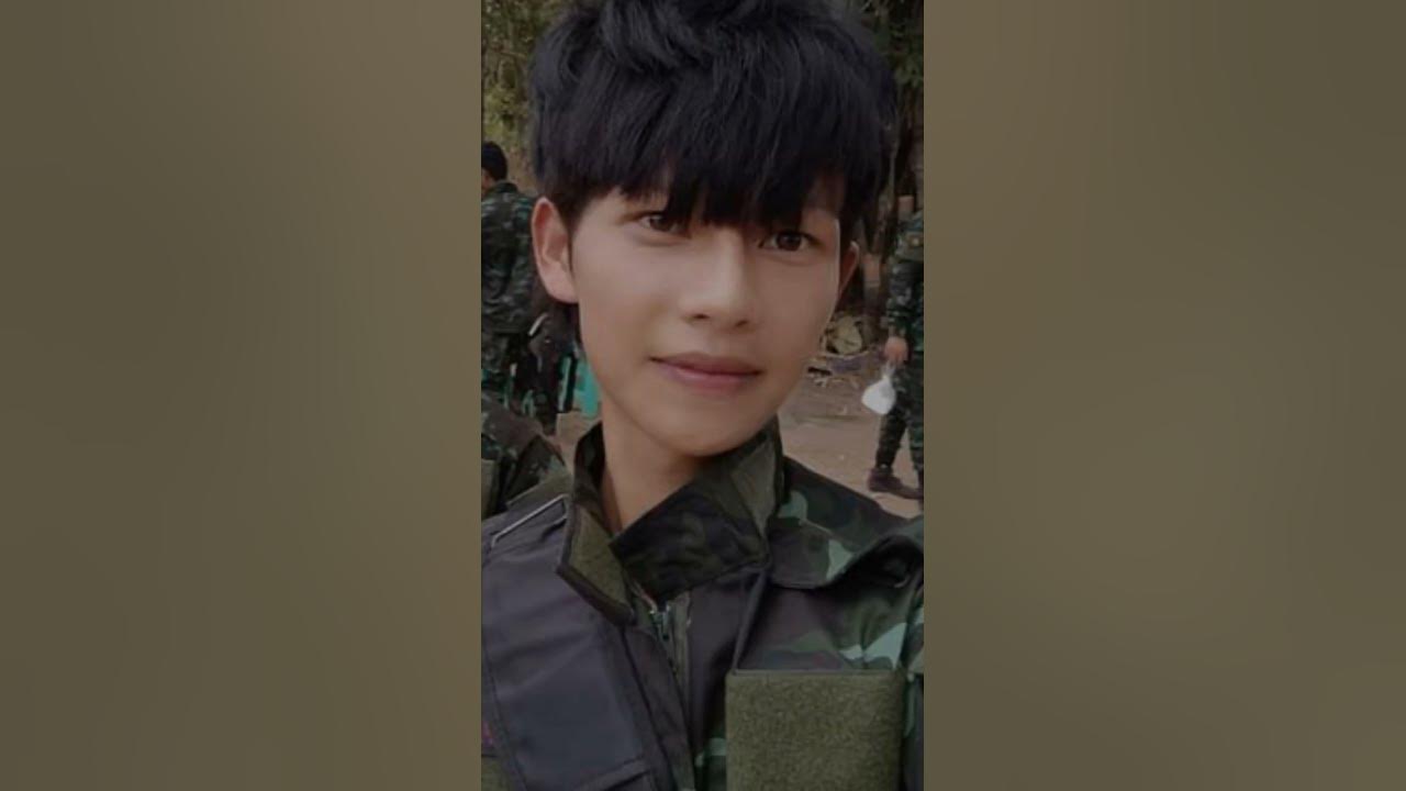 Aung Myo Zaw ပြည်သူ့ရဲဘော်လာပါပြီ🤭🤭 အားပေးကြအုံးနော Fan Youtube