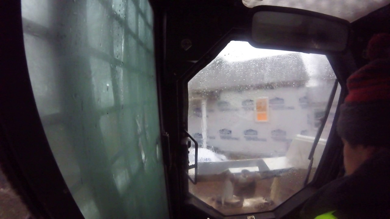 loading process in the rain - YouTube