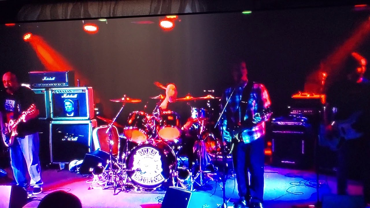 Rob spins stick and breaks cymbal stand, drummer tricks 1.11.2020 - YouTube