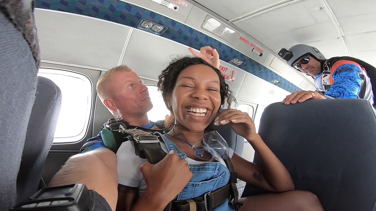 Skydiving in Diani - Kenya - Skydive Diani Vanessa - YouTube