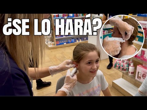 LILIYA Y YO NOS HACEMOS UN PIERCING | Familia Panda
