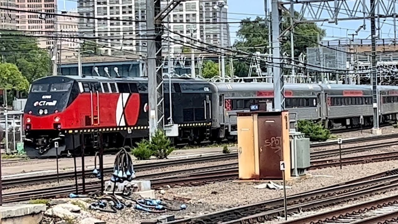CT Rail: GE P40DC #6706 w/ Mafersa Coaches on the Hartford Line at New Haven - Union Station ...