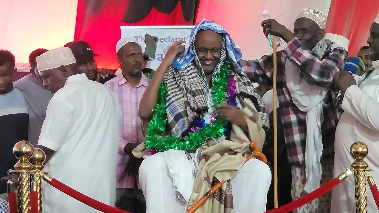 BREAKING NEWS, CORONATION OF FEISAL ABASS AS DARAWA FLAG BEARER - YouTube