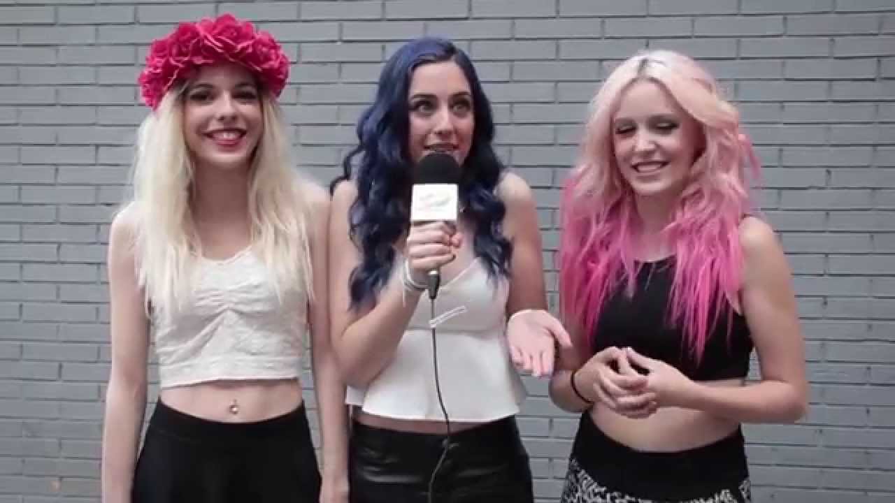 Sweet California, entrevista en Primavera Pop 2014 - YouTube