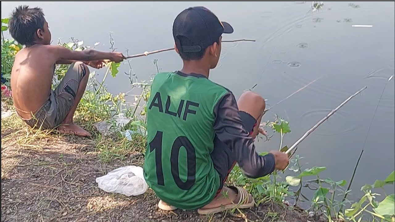 Best Hook Fishing I Two younger brothers are trying to catch fish - YouTube