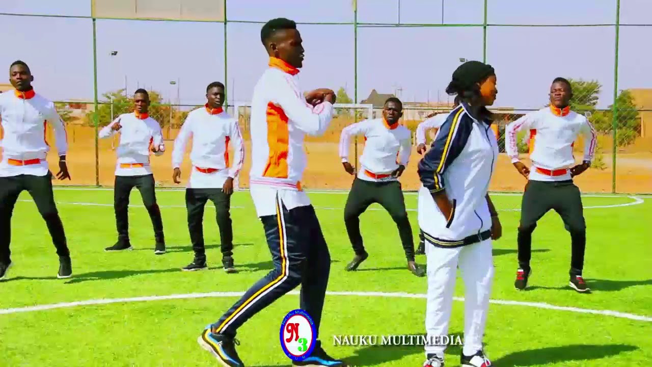 Asiya Chairlady - Rakiya Musa ft Musa yaro - YouTube