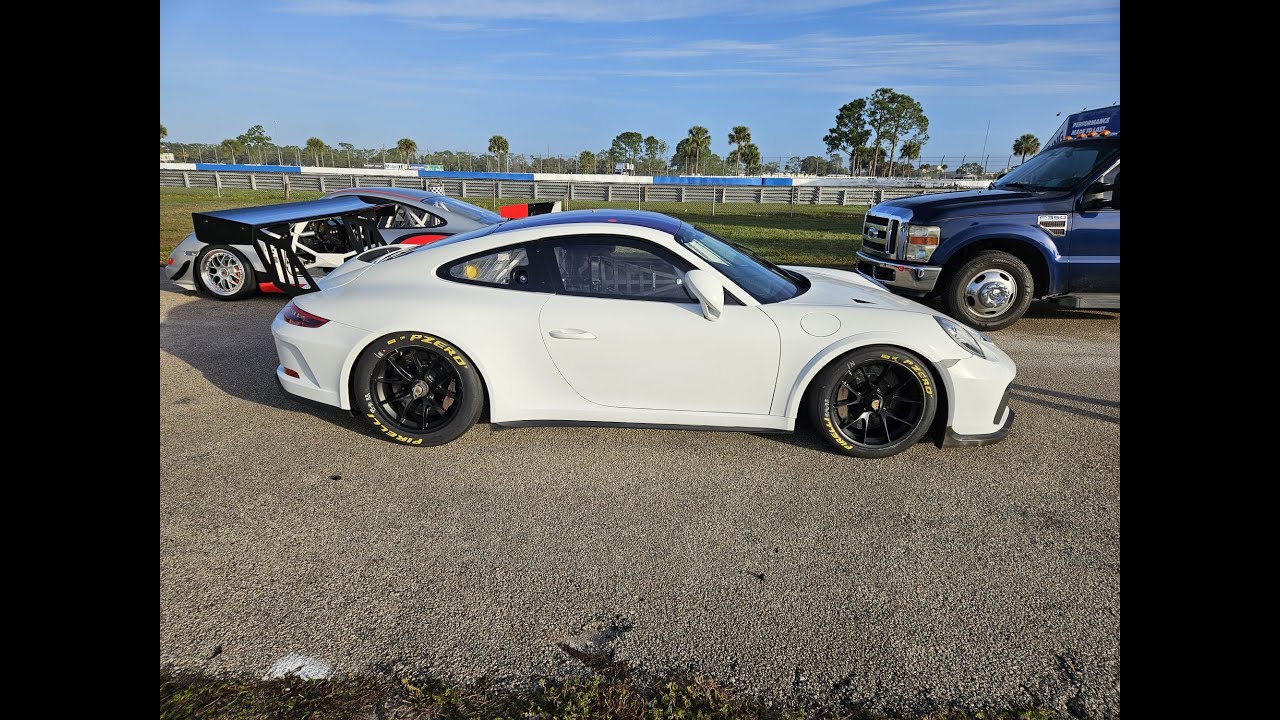 Additec Racing Sebring Laps 11-15 - YouTube