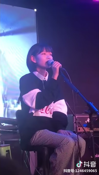 房东的猫小黑清纯，感人温暖的声音。初恋的感觉chinese singer pretty - YouTube