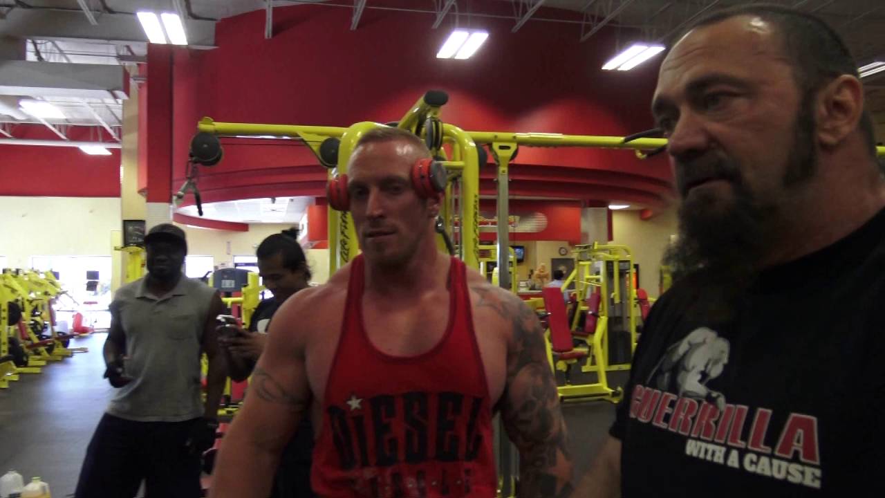 Squats w/ Dave Draper Bar - YouTube