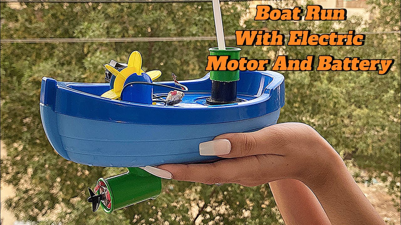 Boat With Electric Motor Switch Battery Propeller Swim Experiment ...