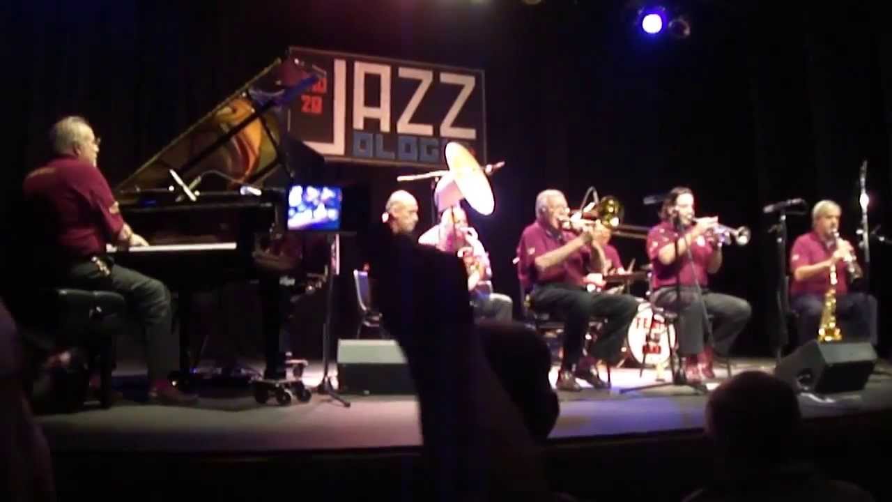 TIGER RAG │ FENIX JAZZ BAND │ JAZZOLOGIA (30/04/2013) - YouTube