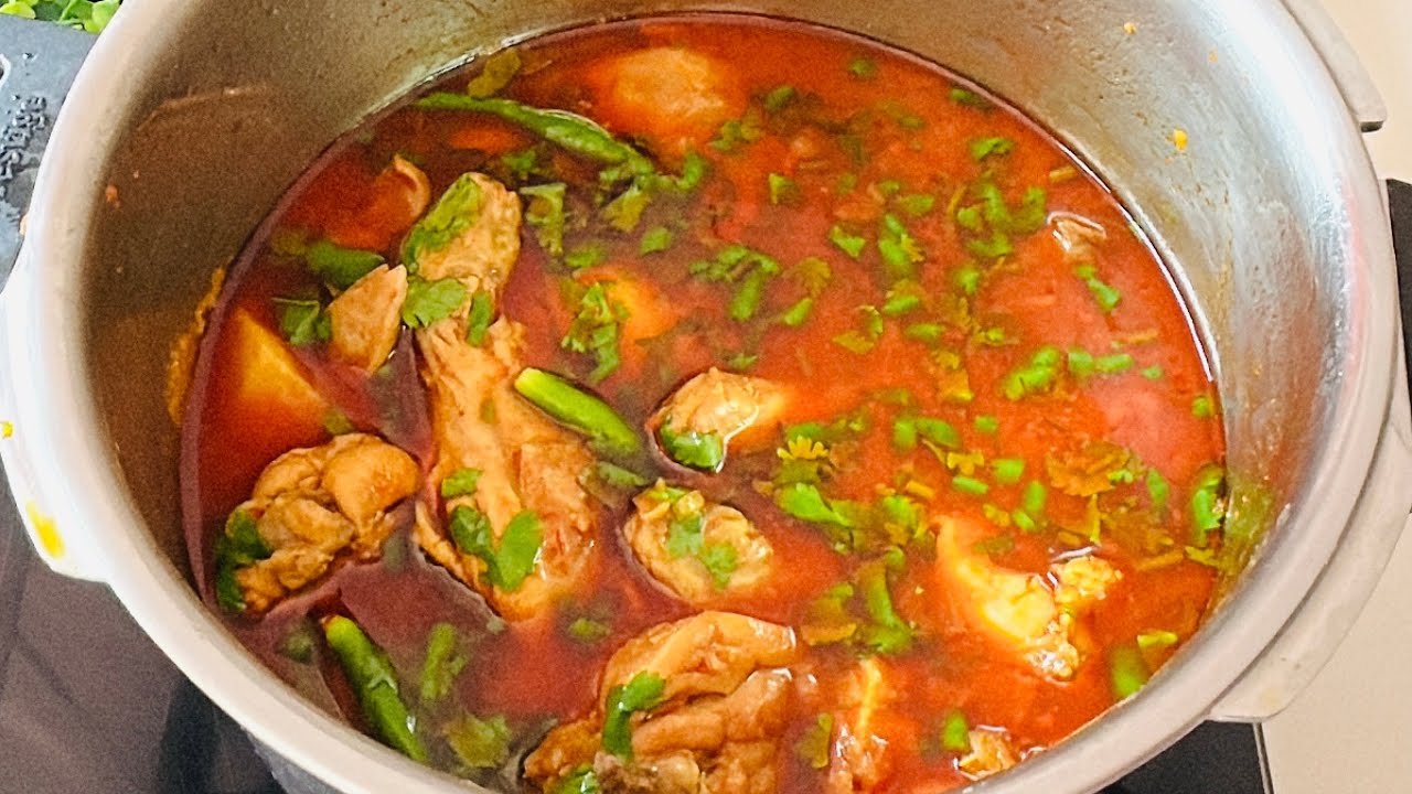 Authentic Chicken Aloo Recipe l Traditional Chicken Aloo Curry ...