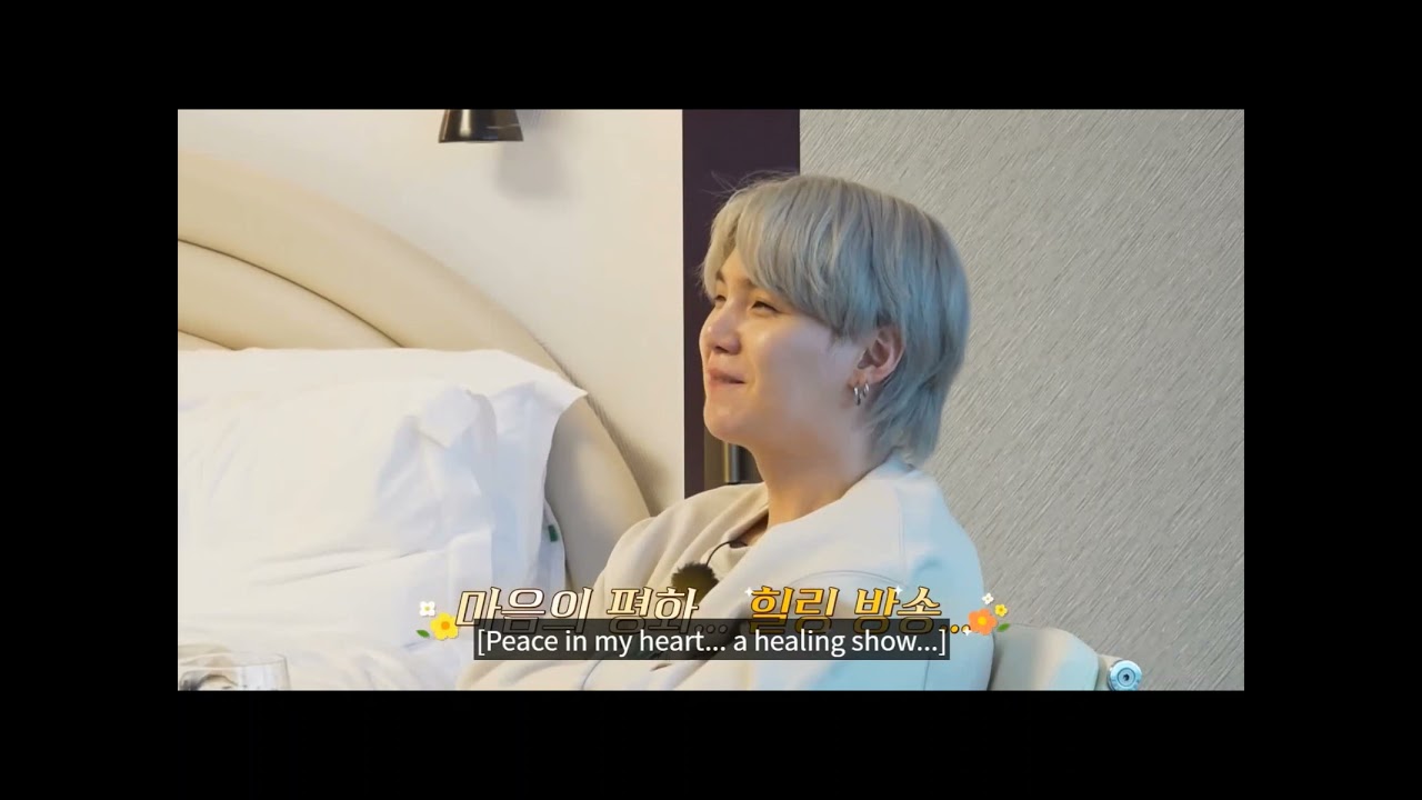 meow cat(suga) watch cats and smile, suga's smile is always special💜 ...